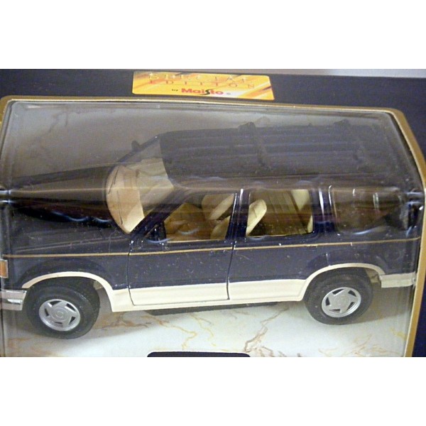 Maisto Ford Series - 1:24 Scale 1992 Ford Explorer SUV - Global Diecast ...